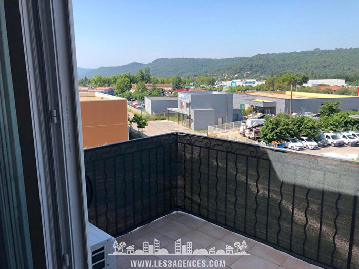 Appartement à louer - Le Luc - 2 pièces - 1 chambre