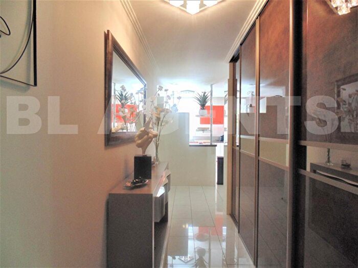 Appartement à vendre - Drancy, Le Petit Drancy - 5 pièces - 3 chambres