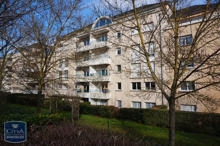 Appartement 3 pièces à Laval, Hilard, à vendre
