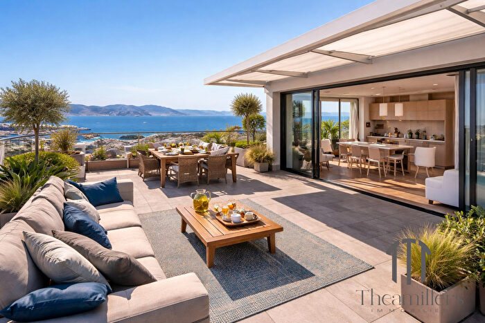 Appartement à vendre - Marseille e  - 4 pièces - 3 chambres