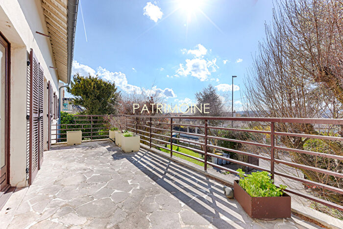 Maison à vendre - Rueil-Malmaison, Mont Valerien - 12 pièces - 7 chambres