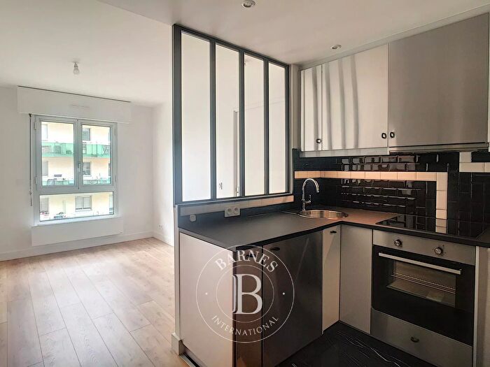 Appartement à louer - Levallois-Perret, Trézel - 2 pièces - 1 chambre