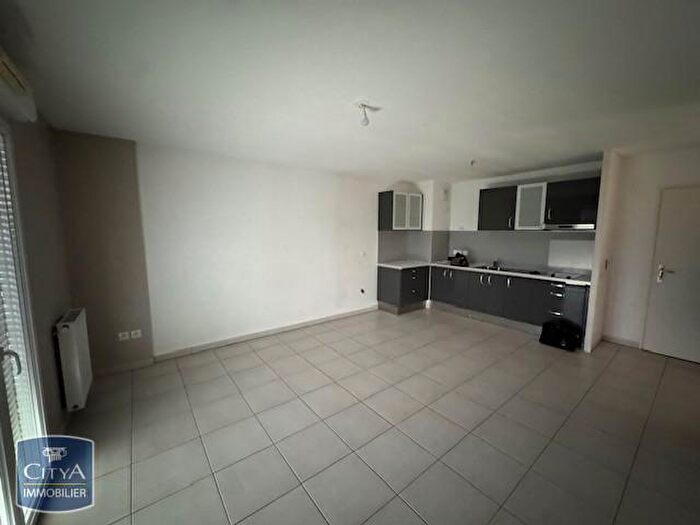 Appartement à vendre - Échirolles, Centre-ville - 3 pièces - 2 chambres