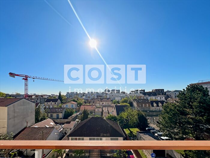 Colombes, Europe : Appartement 4 pièces à vendre