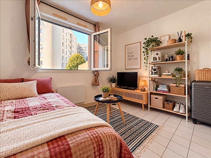 Appartement 1 pièce à Grenoble, Berriat, à louer