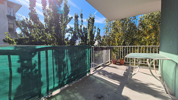 Appartement à vendre - Grenoble, Village Olympique - 3 pièces - 2 chambres