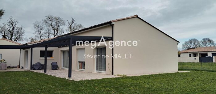 Maison à vendre - Julienne - 5 pièces - 4 chambres