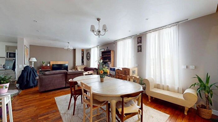Appartement 6 pièces à louer à Port à lAnglais, Vitry-sur-Seine
