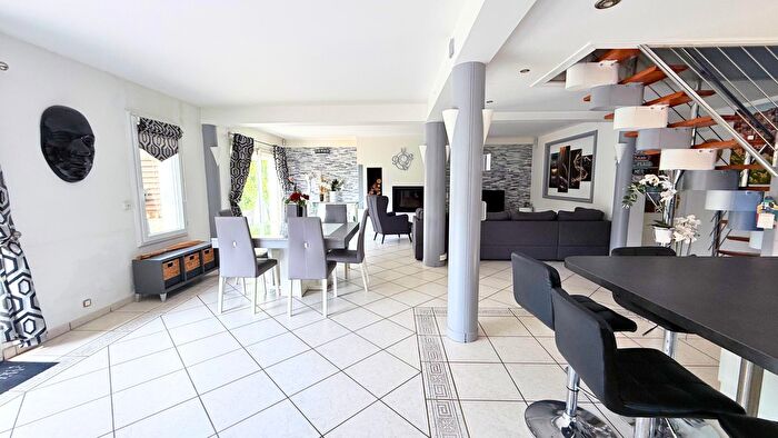 Maison à vendre - Wissous - 7 pièces - 5 chambres