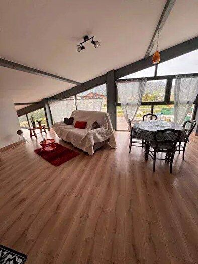 Appartement 3 pièces à louer - Sud, Scionzier