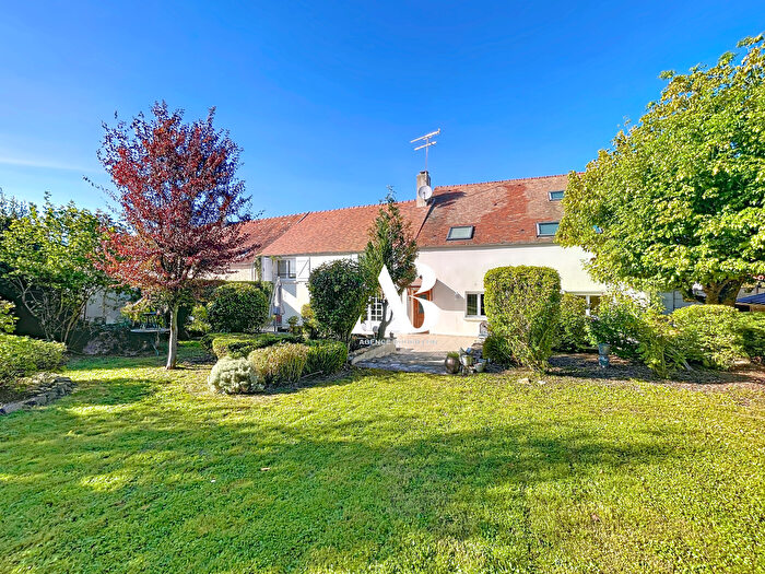 Maison à vendre - Fontenailles - 8 pièces - 4 chambres