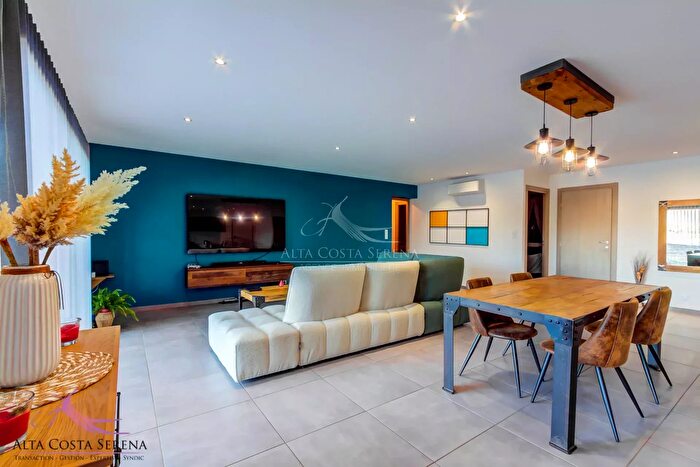 Maison à vendre - Ghisonaccia - 5 pièces - 4 chambres