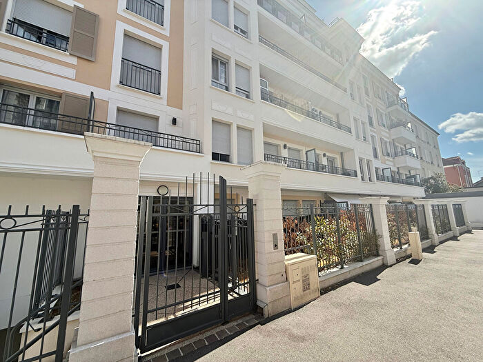 Appartement 4 pièces à vendre - Gagny, Epoque