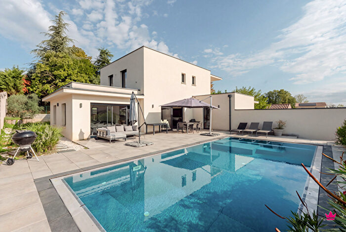 Maison 6 pièces à vendre à Jonage