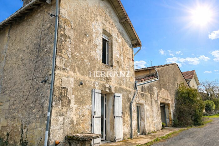 Maison à vendre - Saint-Genès-de-Castillon - 4 pièces - 3 chambres