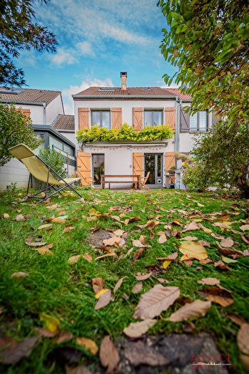 Maison à vendre - Schiltigheim, Brasserie Fischer, Mont des Alouettes - 6 pièces - 4 chambres