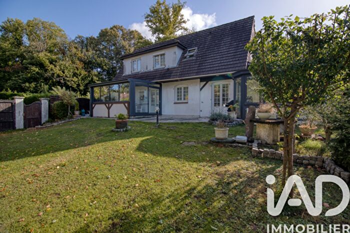Maison 7 pièces à Magny-en-Vexin, à vendre