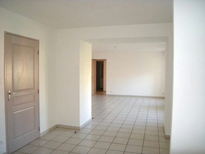 Appartement à louer - Montbéliard, Centre-ville, Prairie, Batteries du Parc, Charmontet - 3 pièces - 2 chambres