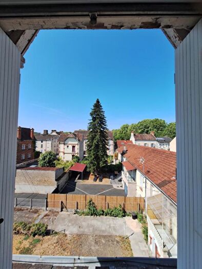Nemours, Centre-ville : Appartement 2 pièces à vendre