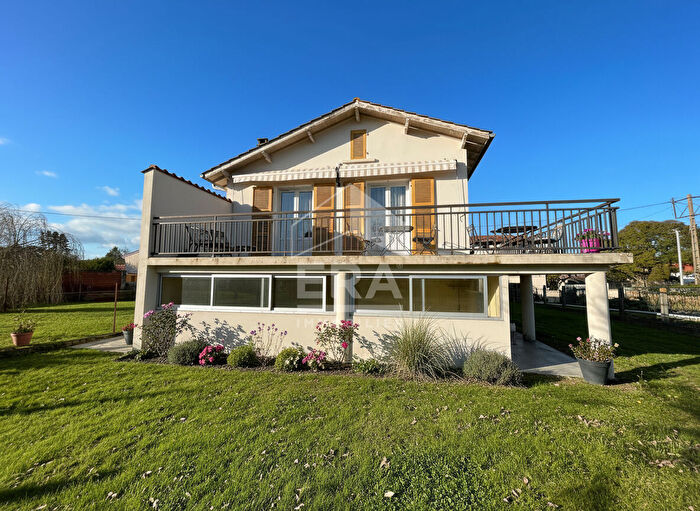 Maison à vendre - Plaisance - 4 pièces - 3 chambres