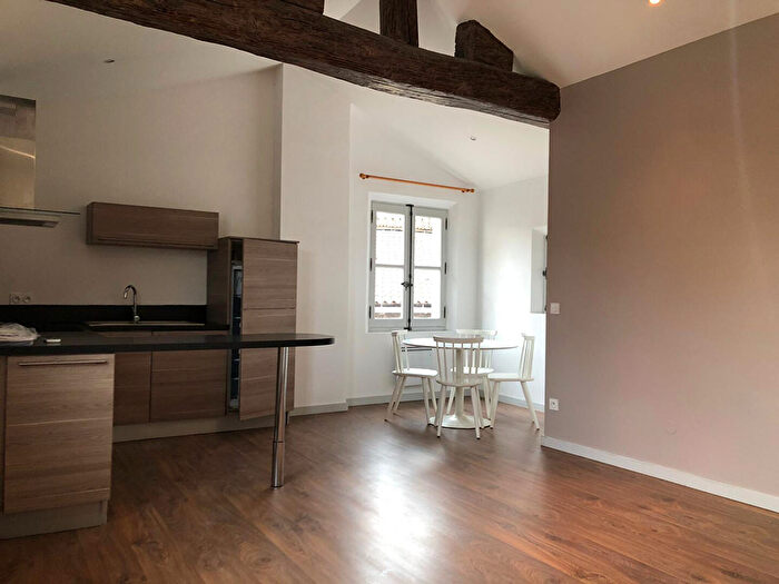 Appartement à louer - Avignon, Palais des Papes, Zone Piétonne - 2 pièces - 1 chambre