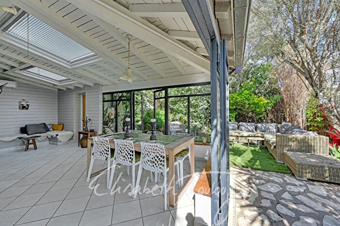 Maison à vendre - Mauguio, Carnon - 8 pièces - 5 chambres