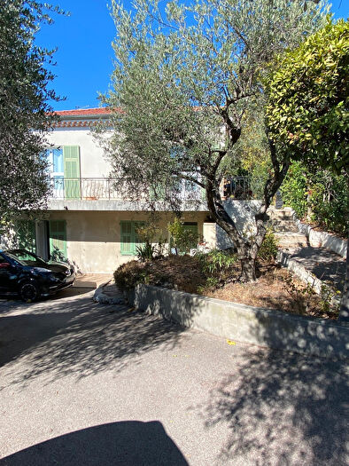 Appartement à louer - Colomars - 4 pièces - 3 chambres