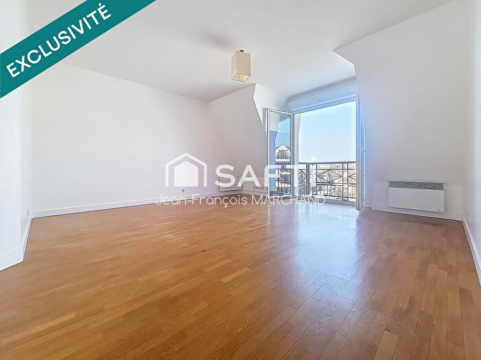 Appartement à vendre - Poissy, Foch, Les Sablons - 2 pièces - 1 chambre