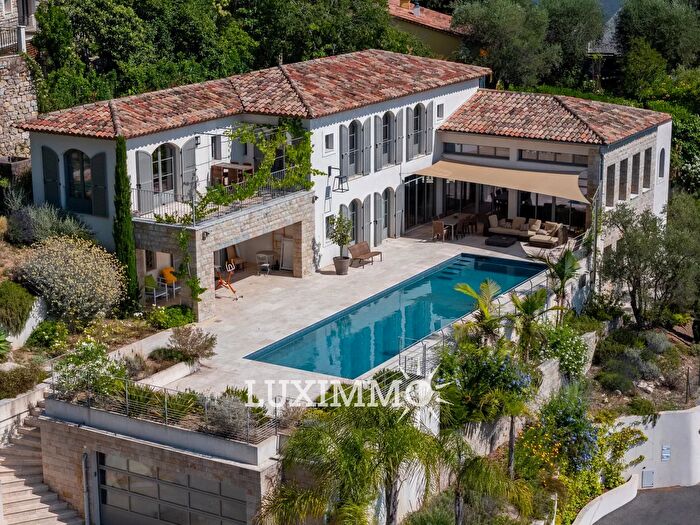 Maison à vendre - Mougins, Saint-Martin, Jylloue - 10 pièces - 6 chambres