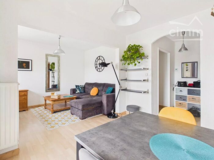 Appartement à vendre - Saint-Martin-dHères, Romain Rolland - 3 pièces - 2 chambres