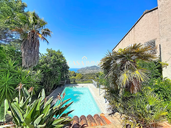 Carqueiranne : Maison 6 pièces à vendre
