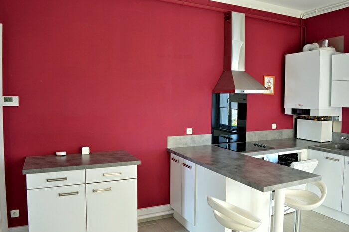 Appartement à vendre - Montceau-les-Mines, Centre-ville - 3 pièces - 2 chambres