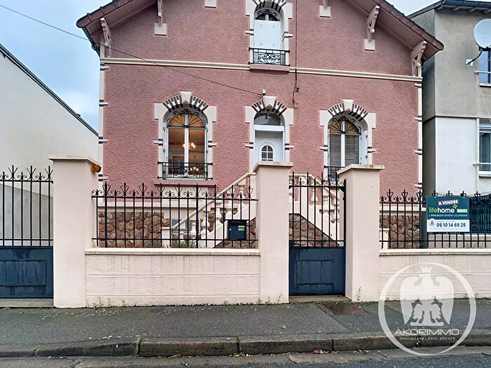 Maisons à vendre et appartements à louer - 3