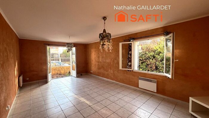 Maison à vendre - Arles, Trébon - 5 pièces - 3 chambres