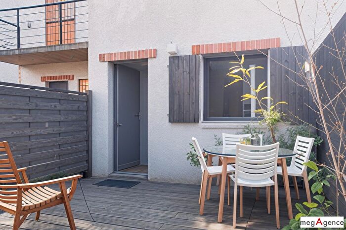 Maison à vendre - Saint-Sébastien-sur-Loire, Est - 2 pièces - 1 chambre