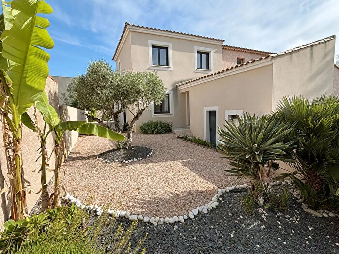 Maison 4 pièces à vendre - Arles, Trébon