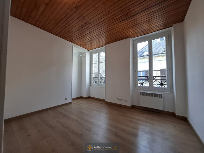 Appartement à louer - Coulommiers, Centre-ville - 2 pièces - 1 chambre