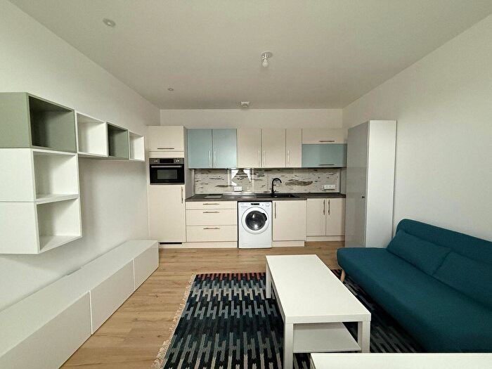 Appartement à louer - Saint Serge-Ney-Chalouère, Angers - 2 pièces - 1 chambre