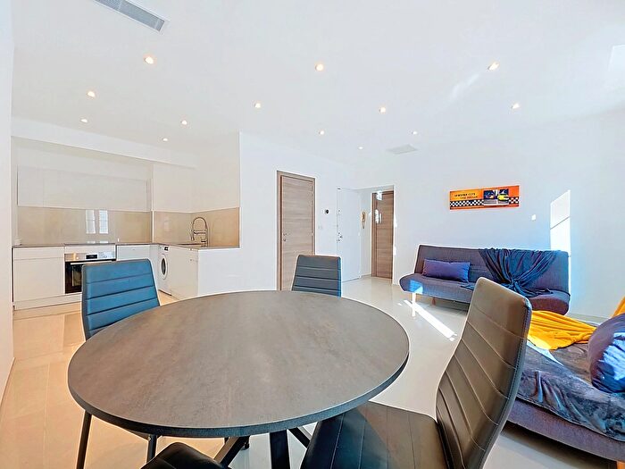 Cannes, Centre-ville : Appartement 2 pièces à vendre