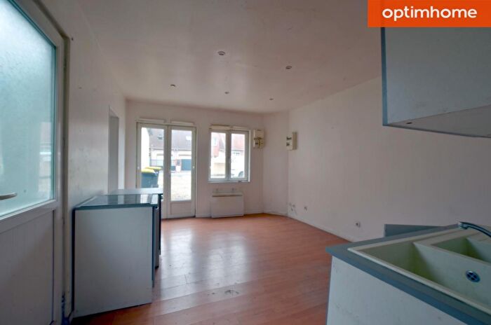 Lens, Nord Ouest : Appartement 2 pièces à vendre