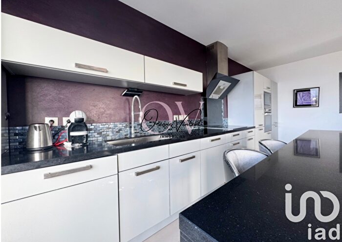 Appartement à vendre - Puteaux, La Défense - 3 pièces - 2 chambres