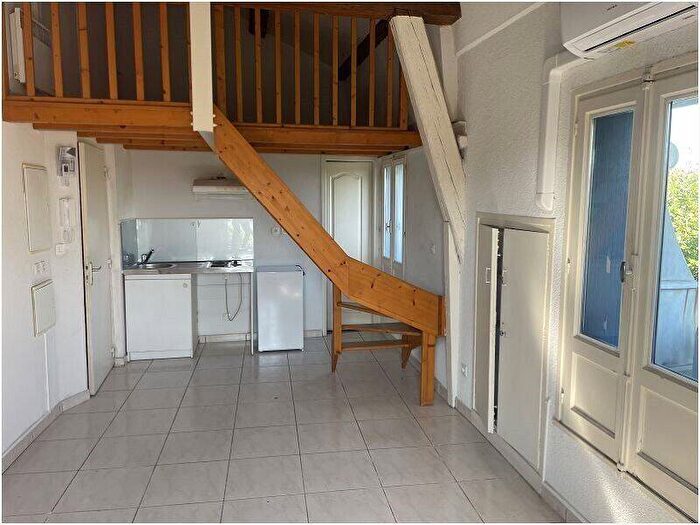 Allées Paul Riquet, Béziers : Appartement 1 pièce à louer