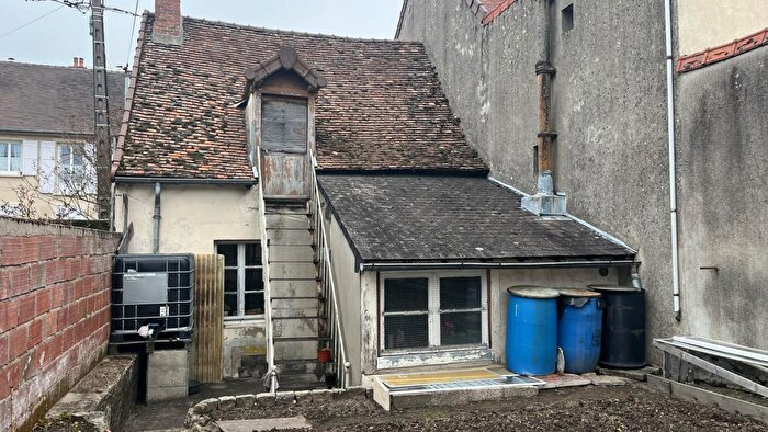 Maison à vendre - Autun, Centre-ville - 2 pièces - 1 chambre