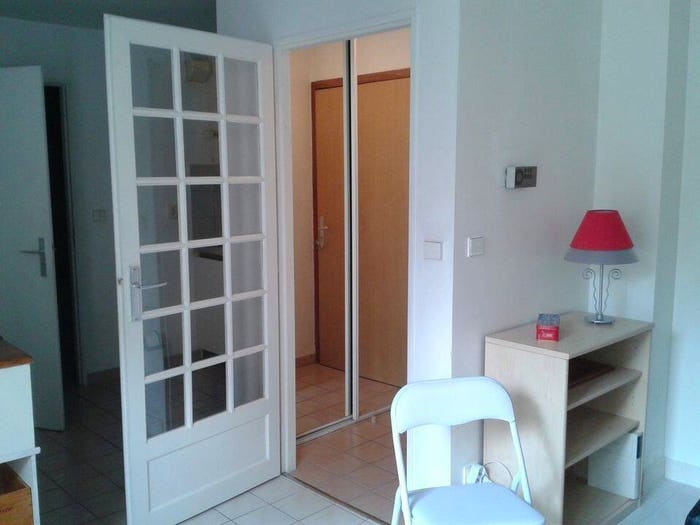 Barbâtre-Saint Remy-Verrerie, Reims : Appartement 1 pièce à louer
