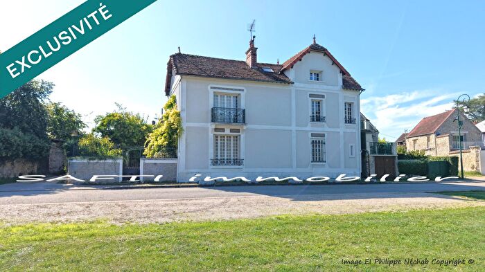 Maison à vendre - Moisson - 9 pièces - 4 chambres