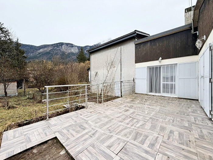 Maison à vendre - Saint-Laurent-du-Pont - 4 pièces - 3 chambres