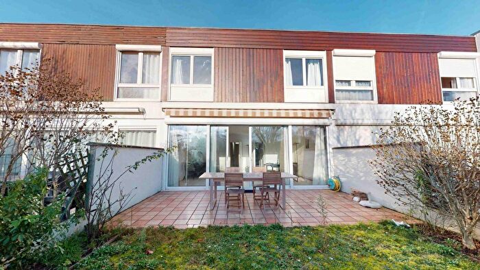 Appartement à louer - Touleuses-Bocages, Cergy - 5 pièces - 4 chambres