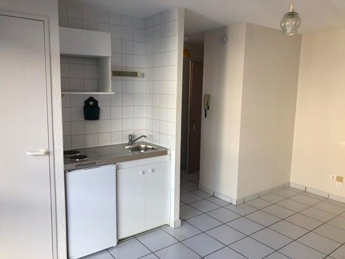 Appartement à louer - Clermont-Ferrand, Vallières, Sallins, Poncillon - 1 pièce