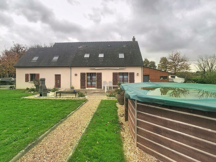 Maison à vendre - Châteauneuf-sur-Sarthe - 6 pièces - 4 chambres