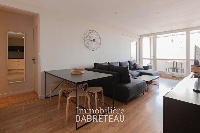 Bonnevay, La Soie, Les Brosses, Villeurbanne - Appartement 7 pièces à louer
